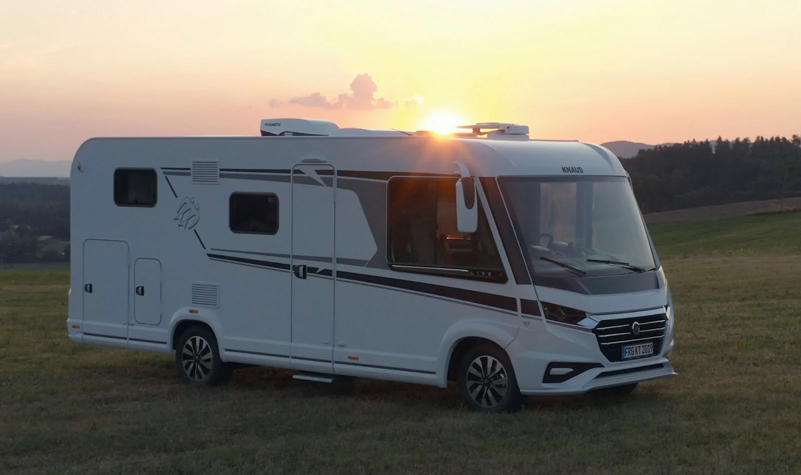 Knaus Live I 700 MEG: Prezzo, caratteristiche tecniche e promozioni