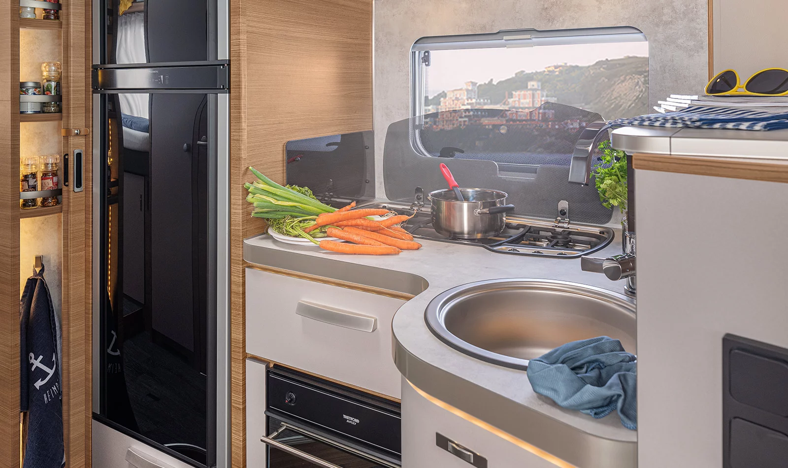 Knaus Live I 700 MEG: Prezzo, caratteristiche tecniche e promozioni